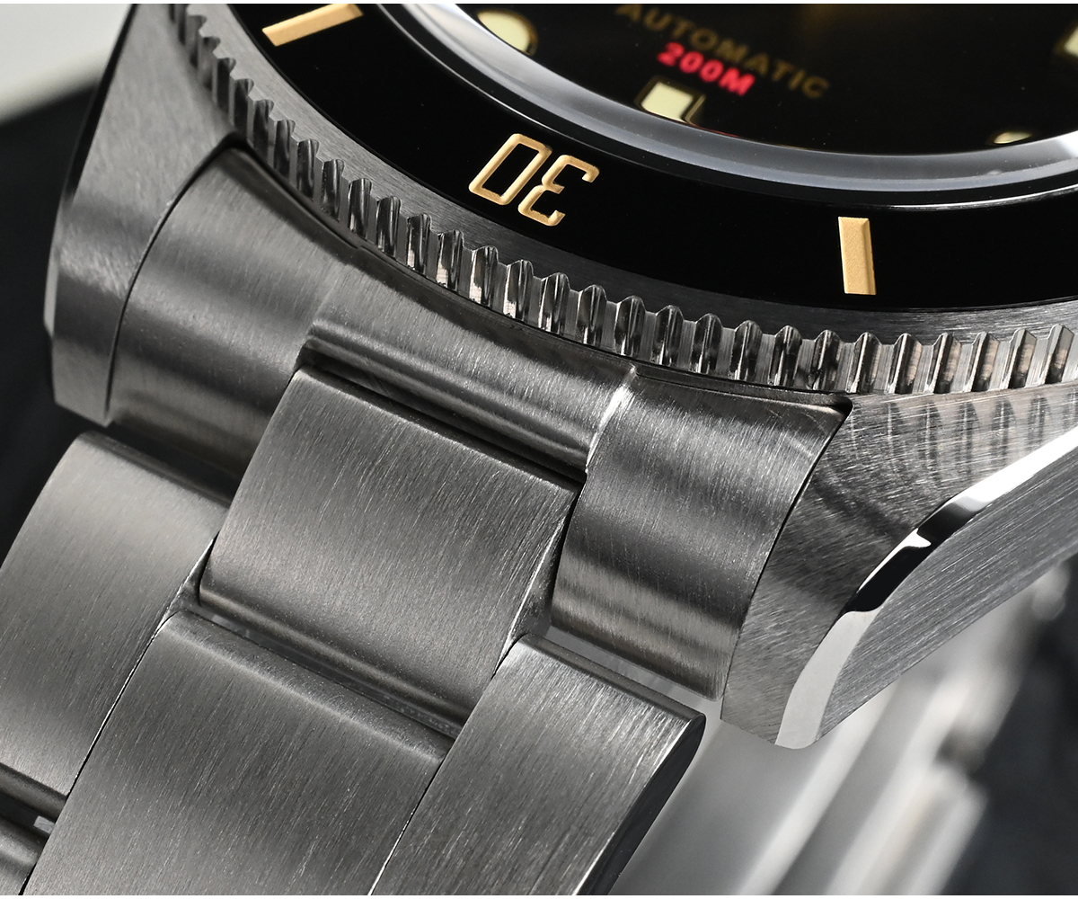 San Martin Watches MECHANICAL DIVING WATCH 200 METERS WATERPROOF SN008-G-B with NH35 Movement ...